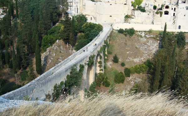 La Via Gravinese e il Feudo di Muro - Pandosia